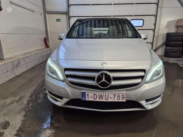 Grey Mercedes-Benz B 180 2012 in Raseiniai, with an engine capacity of 1.60 L and mileage of 200 thousand km for 6300 €, photo 6 on AUTOMOTO.COM.LV