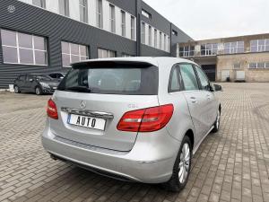 Grey Mercedes-Benz B 180 2012 in Taurage, with an engine capacity of 1.80 L and mileage of 239 thousand km for 5199 €, photo 11 on AUTOMOTO.COM.LV