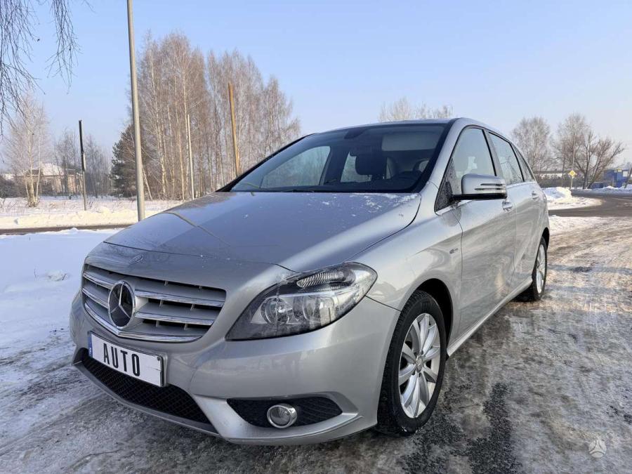 Pelēks Mercedes-Benz B 180 2012 Tauragė, ar dzinēja tilpumu 1.80 L un nobraukumu 239 tūkst. km par 5199 €, foto 6 vietnē AUTOMOTO.COM.LV