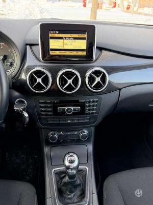 Pelēks Mercedes-Benz B 180 2012 Tauragė, ar dzinēja tilpumu 1.80 L un nobraukumu 239 tūkst. km par 5199 €, foto 17 vietnē AUTOMOTO.COM.LV