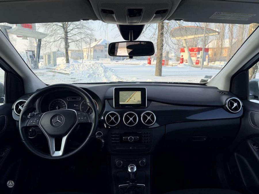 Pelēks Mercedes-Benz B 180 2012 Tauragė, ar dzinēja tilpumu 1.80 L un nobraukumu 239 tūkst. km par 5199 €, foto 24 vietnē AUTOMOTO.COM.LV