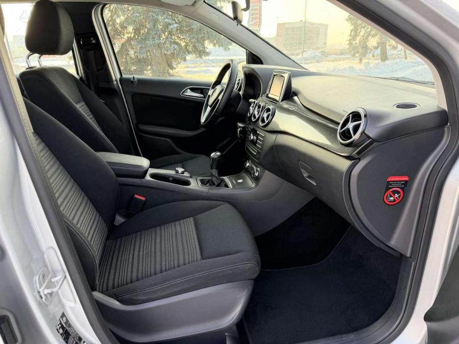 Pelēks Mercedes-Benz B 180 2012 Tauragė, ar dzinēja tilpumu 1.80 L un nobraukumu 239 tūkst. km par 5199 €, foto 27 vietnē AUTOMOTO.COM.LV