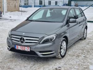 Pelēks Mercedes-Benz B 180 2012 Ogre, ar dzinēja tilpumu 1.80 L un nobraukumu 165 tūkst. km par 7450 €, foto  vietnē AUTOMOTO.COM.LV