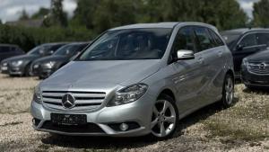 Pelēks Mercedes-Benz B 180 2012 Jelgava, ar dzinēja tilpumu 1.80 L un nobraukumu 296 tūkst. km par 6990 €, foto 3 vietnē AUTOMOTO.COM.LV