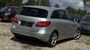 Pelēks Mercedes-Benz B 180 2012 Jelgava, ar dzinēja tilpumu 1.80 L un nobraukumu 296 tūkst. km par 6990 €, foto 4 vietnē AUTOMOTO.COM.LV