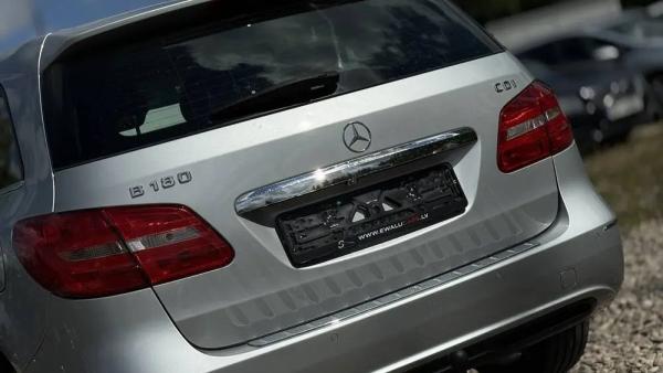 Pelēks Mercedes-Benz B 180 2012 Jelgava, ar dzinēja tilpumu 1.80 L un nobraukumu 296 tūkst. km par 6990 €, foto 6 vietnē AUTOMOTO.COM.LV