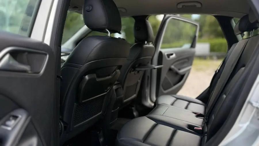 Pelēks Mercedes-Benz B 180 2012 Jelgava, ar dzinēja tilpumu 1.80 L un nobraukumu 296 tūkst. km par 6990 €, foto 11 vietnē AUTOMOTO.COM.LV