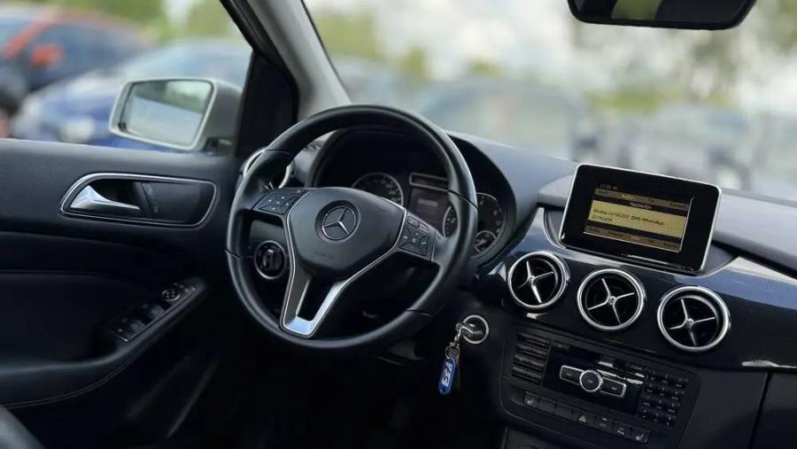 Pelēks Mercedes-Benz B 180 2012 Jelgava, ar dzinēja tilpumu 1.80 L un nobraukumu 296 tūkst. km par 6990 €, foto 13 vietnē AUTOMOTO.COM.LV