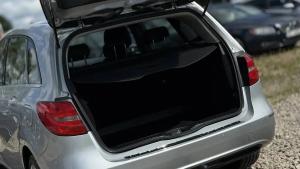 Pelēks Mercedes-Benz B 180 2012 Jelgava, ar dzinēja tilpumu 1.80 L un nobraukumu 296 tūkst. km par 6990 €, foto 27 vietnē AUTOMOTO.COM.LV