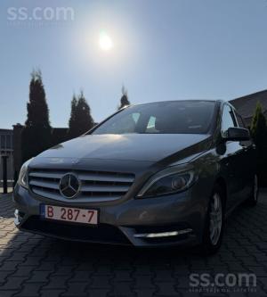 Pelēks Mercedes-Benz B 180 2012 Valmiera, ar dzinēja tilpumu 1.80 L un nobraukumu 256 tūkst. km par 6395 €, foto  vietnē AUTOMOTO.COM.LV