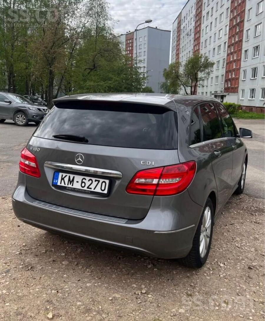 Grey Mercedes-Benz B 180 2013 in Riga, with an engine capacity of 1.80 L and mileage of 234 thousand km for 7500 €, photo 2 on AUTOMOTO.COM.LV