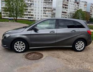 Grey Mercedes-Benz B 180 2013 in Riga, with an engine capacity of 1.80 L and mileage of 234 thousand km for 7500 €, photo 3 on AUTOMOTO.COM.LV