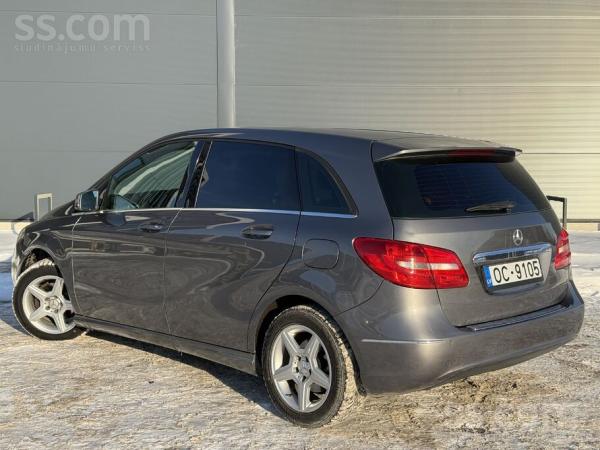 Pelēks Mercedes-Benz B 180 2013 Rīga, ar dzinēja tilpumu 1.80 L un nobraukumu 261 tūkst. km par 8600 €, foto 3 vietnē AUTOMOTO.COM.LV
