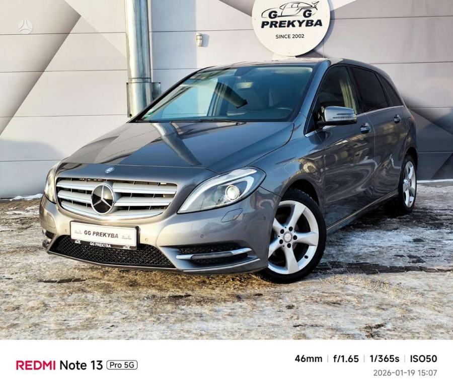 Grey Mercedes-Benz B 180 2013 in Kaunas, with an engine capacity of 1.60 L and mileage of 64 thousand km for 8950 €, photo 1 on AUTOMOTO.COM.LV
