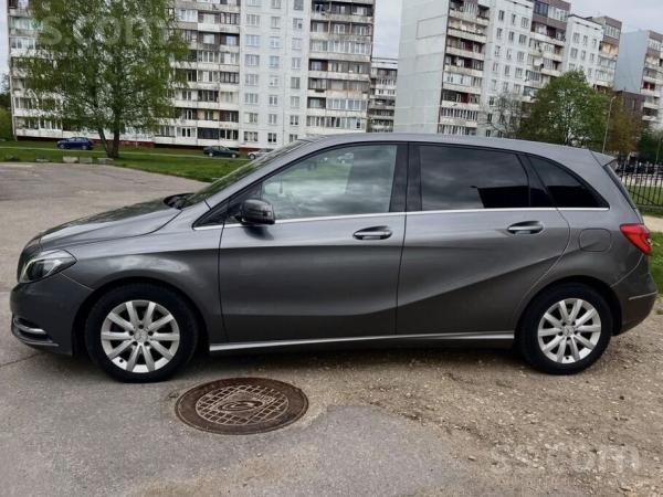 Серый Мерседес Б 180 2013 в Рига, объемом двигателя 1.80 л и пробегом 239 тыс. км за 6100 €, фото 9 на AUTOMOTO.COM.LV
