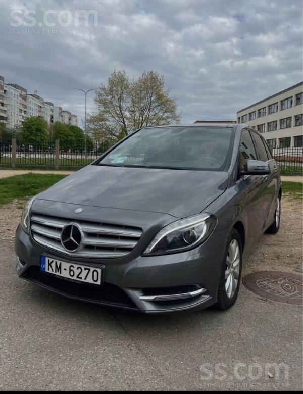 Grey Mercedes-Benz B 180 2013 in Riga, with an engine capacity of 1.80 L and mileage of 239 thousand km for 7000 €, photo 1 on AUTOMOTO.COM.LV