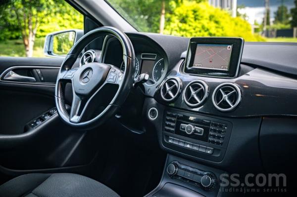 Pelēks Mercedes-Benz B 180 2013 Rīga, ar dzinēja tilpumu 1.80 L un nobraukumu 168 tūkst. km par 6590 €, foto 7 vietnē AUTOMOTO.COM.LV
