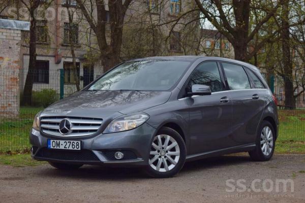 Grey Mercedes-Benz B 180 2013 in Jelgava, with an engine capacity of 1.80 L and mileage of 234 thousand km for 7890 €, photo 2 on AUTOMOTO.COM.LV