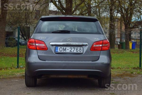 Grey Mercedes-Benz B 180 2013 in Jelgava, with an engine capacity of 1.80 L and mileage of 234 thousand km for 7890 €, photo 4 on AUTOMOTO.COM.LV
