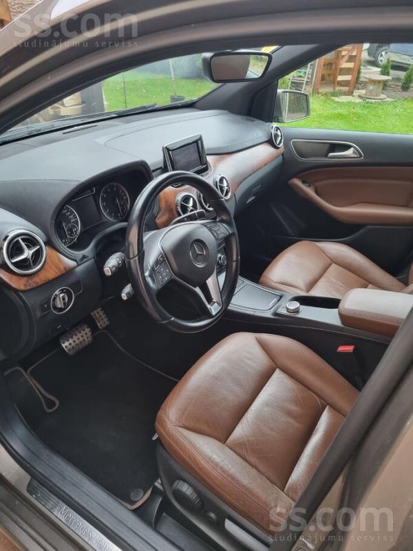 Mercedes-Benz B 180 2013 Ogre vietnÄ PelÄks Mercedes-Benz B 180 2013 Ogre, ar dzinÄja tilpumu 1.60 L un nobraukumu 181 tÅ«kst. km par 6950 ā¬, foto 3 vietnÄ AUTOMOTO.COM.LV