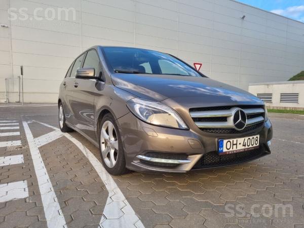 Mercedes-Benz B 180 2013 Ogre vietnÄ PelÄks Mercedes-Benz B 180 2013 Ogre, ar dzinÄja tilpumu 1.60 L un nobraukumu 181 tÅ«kst. km par 6950 ā¬, foto 7 vietnÄ AUTOMOTO.COM.LV