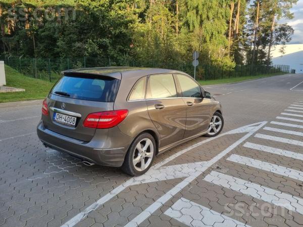 Mercedes-Benz B 180 2013 Ogre vietnÄ PelÄks Mercedes-Benz B 180 2013 Ogre, ar dzinÄja tilpumu 1.60 L un nobraukumu 181 tÅ«kst. km par 6950 ā¬, foto 8 vietnÄ AUTOMOTO.COM.LV