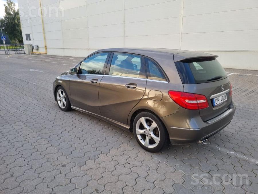 Pelēks Mercedes-Benz B 180 2013 Ogre, ar dzinēja tilpumu 1.60 L un nobraukumu 181 tūkst. km par 6950 €, foto 10 vietnē AUTOMOTO.COM.LV