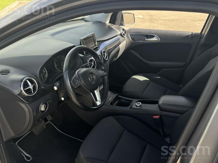Grey Mercedes-Benz B 180 2013 in Jelgava, with an engine capacity of 1.80 L and mileage of 234 thousand km for 6940 €, photo 6 on AUTOMOTO.COM.LV