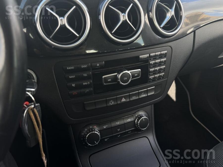 Grey Mercedes-Benz B 180 2013 in Jelgava, with an engine capacity of 1.80 L and mileage of 234 thousand km for 6940 €, photo 12 on AUTOMOTO.COM.LV