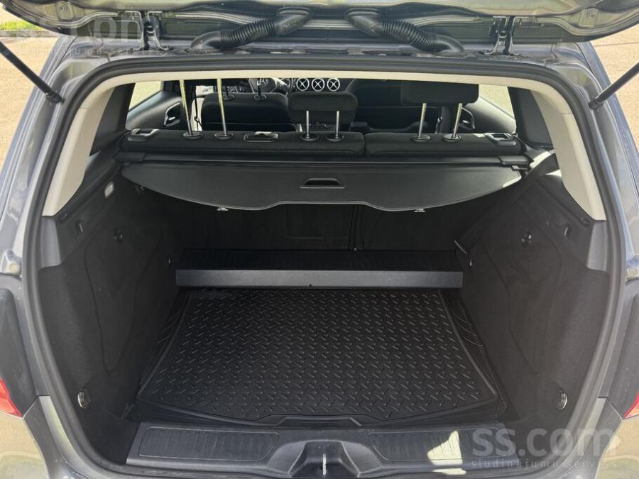 Grey Mercedes-Benz B 180 2013 in Jelgava, with an engine capacity of 1.80 L and mileage of 234 thousand km for 6940 €, photo 17 on AUTOMOTO.COM.LV