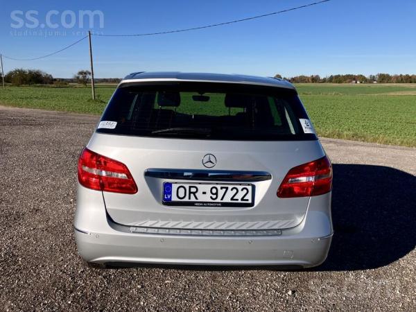 Pelēks Mercedes-Benz B 180 2014 Talsi, ar dzinēja tilpumu 1.50 L un nobraukumu 216 tūkst. km par 7500 €, foto 5 vietnē AUTOMOTO.COM.LV