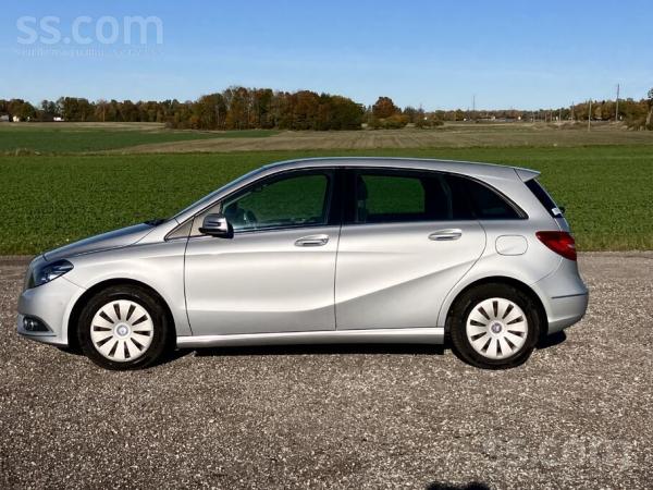 Pelēks Mercedes-Benz B 180 2014 Talsi, ar dzinēja tilpumu 1.50 L un nobraukumu 216 tūkst. km par 7500 €, foto 7 vietnē AUTOMOTO.COM.LV