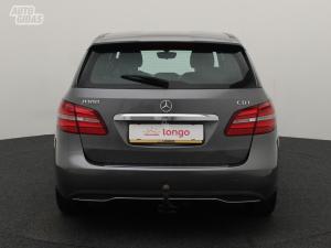 Grey Mercedes-Benz B 180 2015 in Vilnius, with an engine capacity of 1.50 L and mileage of 153 thousand km for 8999 €, photo 5 on AUTOMOTO.COM.LV