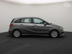 Grey Mercedes-Benz B 180 2015 in Vilnius, with an engine capacity of 1.50 L and mileage of 153 thousand km for 8999 €, photo 9 on AUTOMOTO.COM.LV