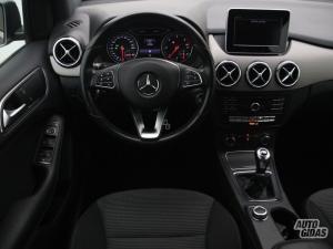 Grey Mercedes-Benz B 180 2015 in Vilnius, with an engine capacity of 1.50 L and mileage of 153 thousand km for 8999 €, photo 17 on AUTOMOTO.COM.LV