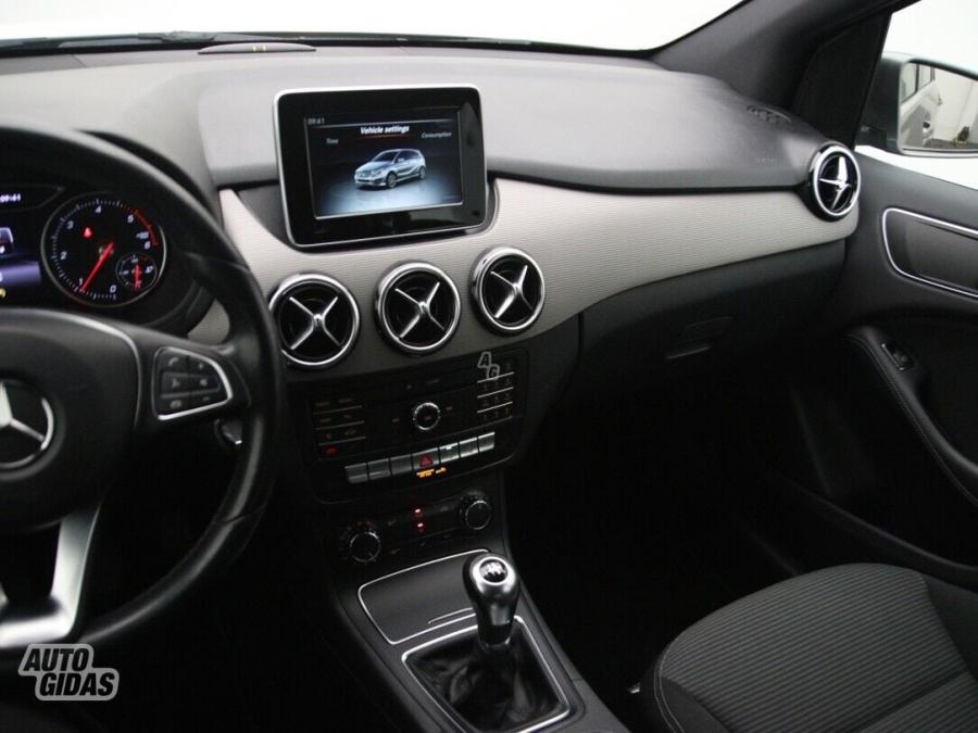 Grey Mercedes-Benz B 180 2015 in Vilnius, with an engine capacity of 1.50 L and mileage of 153 thousand km for 8999 €, photo 21 on AUTOMOTO.COM.LV