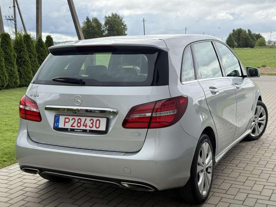 Grey Mercedes-Benz B 180 2015 in Raseiniai, with an engine capacity of 1.60 L and mileage of 153 thousand km for 7999 €, photo 6 on AUTOMOTO.COM.LV