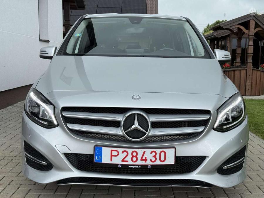 Grey Mercedes-Benz B 180 2015 in Raseiniai, with an engine capacity of 1.60 L and mileage of 153 thousand km for 7999 €, photo 10 on AUTOMOTO.COM.LV