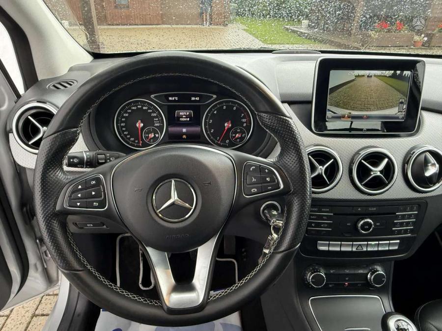 Grey Mercedes-Benz B 180 2015 in Raseiniai, with an engine capacity of 1.60 L and mileage of 153 thousand km for 7999 €, photo 14 on AUTOMOTO.COM.LV