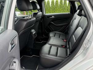 Grey Mercedes-Benz B 180 2015 in Raseiniai, with an engine capacity of 1.60 L and mileage of 153 thousand km for 7999 €, photo 17 on AUTOMOTO.COM.LV
