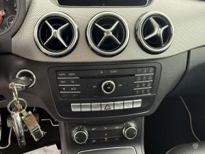Grey Mercedes-Benz B 180 2015 in Raseiniai, with an engine capacity of 1.60 L and mileage of 153 thousand km for 7999 €, photo 24 on AUTOMOTO.COM.LV