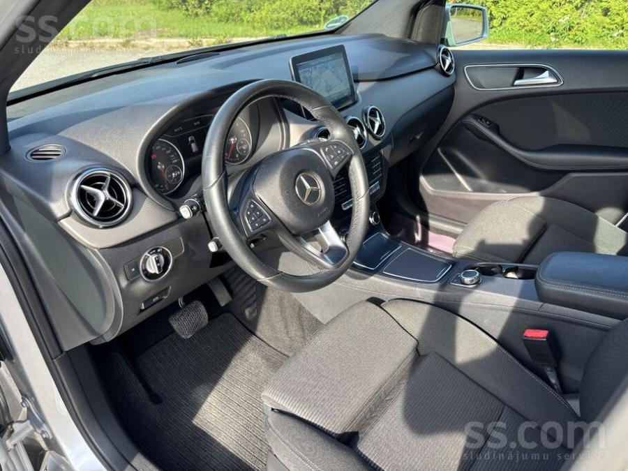 Grey Mercedes-Benz B 180 2017 in Riga, with an engine capacity of 1.50 L and mileage of 128 thousand km for 11900 €, photo 9 on AUTOMOTO.COM.LV