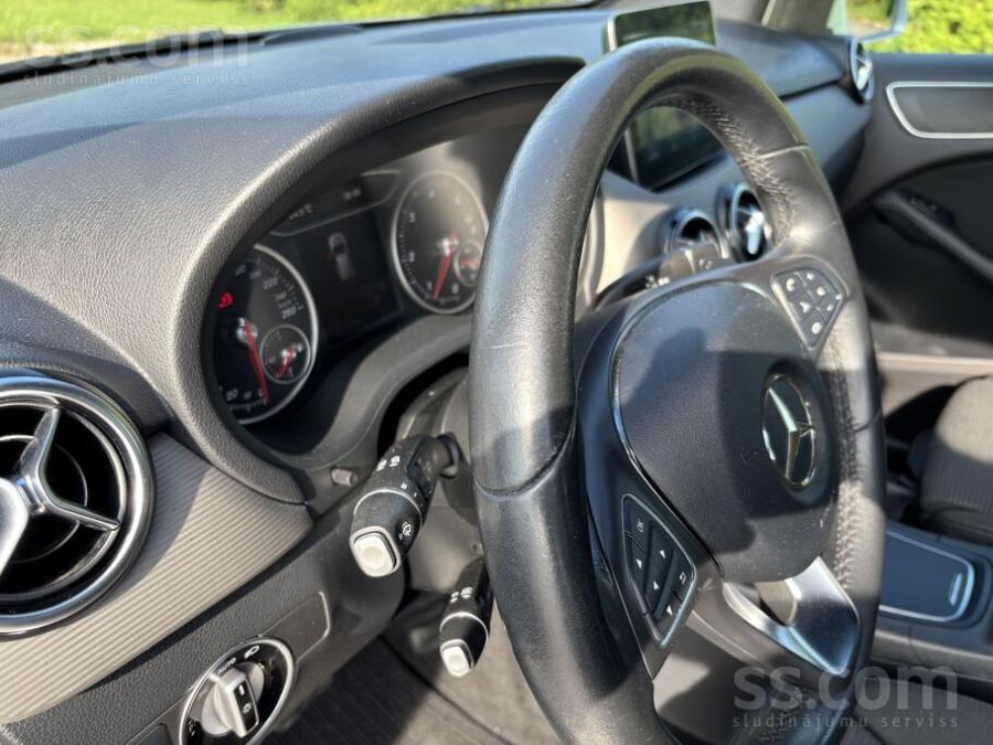 Grey Mercedes-Benz B 180 2017 in Riga, with an engine capacity of 1.50 L and mileage of 128 thousand km for 11900 €, photo 12 on AUTOMOTO.COM.LV