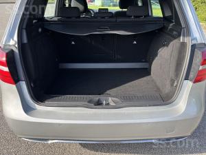 Grey Mercedes-Benz B 180 2017 in Riga, with an engine capacity of 1.50 L and mileage of 128 thousand km for 11900 €, photo 15 on AUTOMOTO.COM.LV