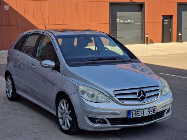 Pelēks Mercedes-Benz B 180 2005 Viļņa, ar dzinēja tilpumu 1.99 L un nobraukumu 274 tūkst. km par 1250 €, foto 2 vietnē AUTOMOTO.COM.LV