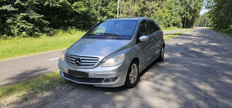 Grey Mercedes-Benz B 180 2005 in Pasvalys, with an engine capacity of 1.99 L and mileage of 384 thousand km for 1150 €, photo 1 on AUTOMOTO.COM.LV