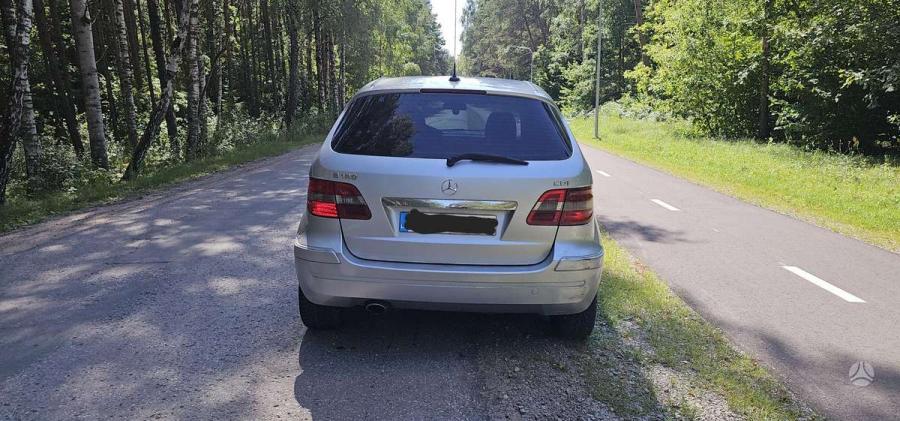 Grey Mercedes-Benz B 180 2005 in Pasvalys, with an engine capacity of 1.99 L and mileage of 384 thousand km for 1150 €, photo 6 on AUTOMOTO.COM.LV
