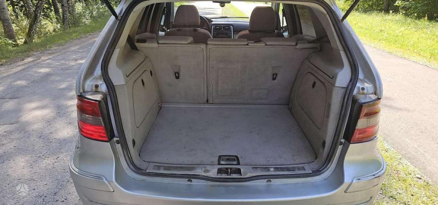Grey Mercedes-Benz B 180 2005 in Pasvalys, with an engine capacity of 1.99 L and mileage of 384 thousand km for 1150 €, photo 12 on AUTOMOTO.COM.LV