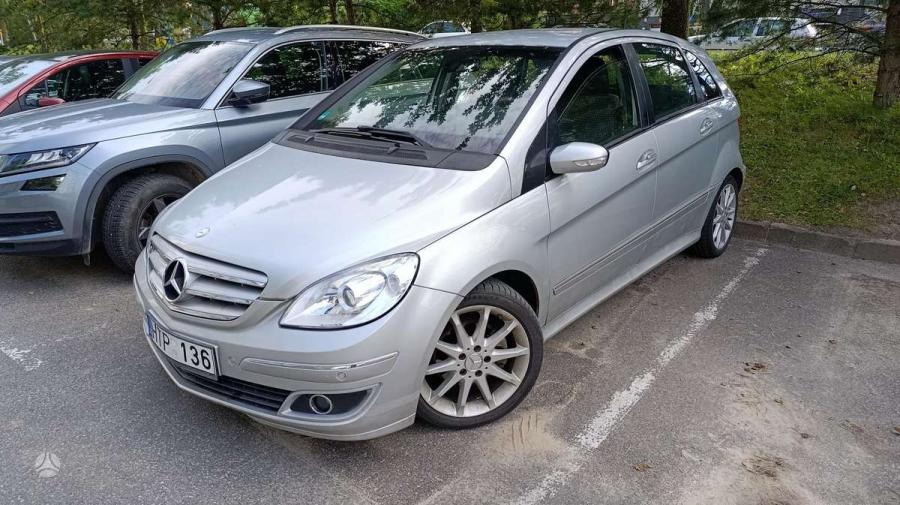 Grey Mercedes-Benz B 180 2005 in Vilnius, with an engine capacity of 1.99 L and mileage of 277 thousand km for 1800 €, photo 1 on AUTOMOTO.COM.LV