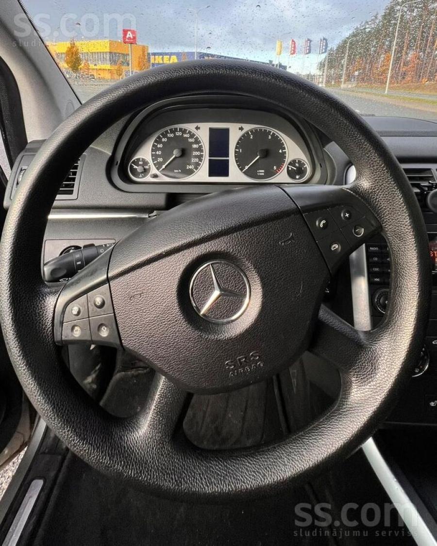 Pelēks Mercedes-Benz B 180 2006 Rīga, ar dzinēja tilpumu 2.00 L un nobraukumu 314 tūkst. km par 2600 €, foto 4 vietnē AUTOMOTO.COM.LV